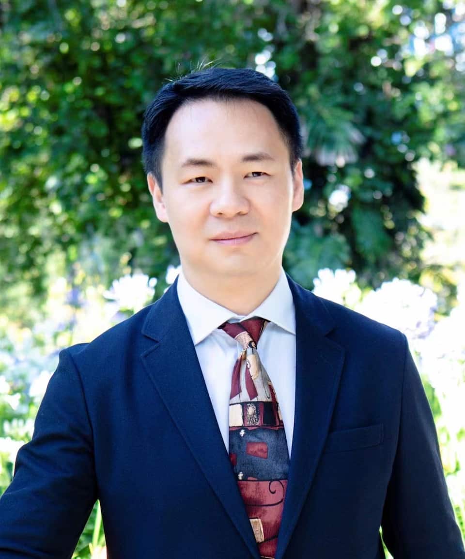 美国CEO信心指数历史新低：从苹果或被征收25%关税看制造业能否回归 | SBS Chinese