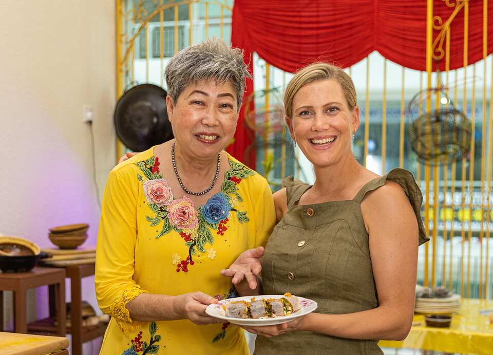 Watch Justine Schofield as she shares & cooks with the locals in ...