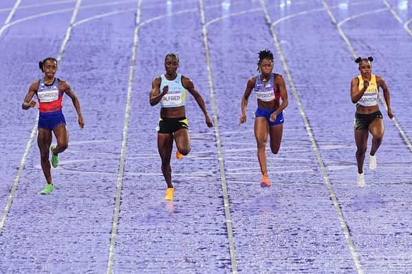 How to run 100 metres in under 10 seconds? We asked an expert | SBS News