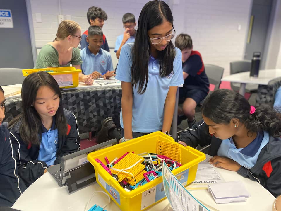 STEM workforce 'haemorrhaging women and diverse people'. A new report ...