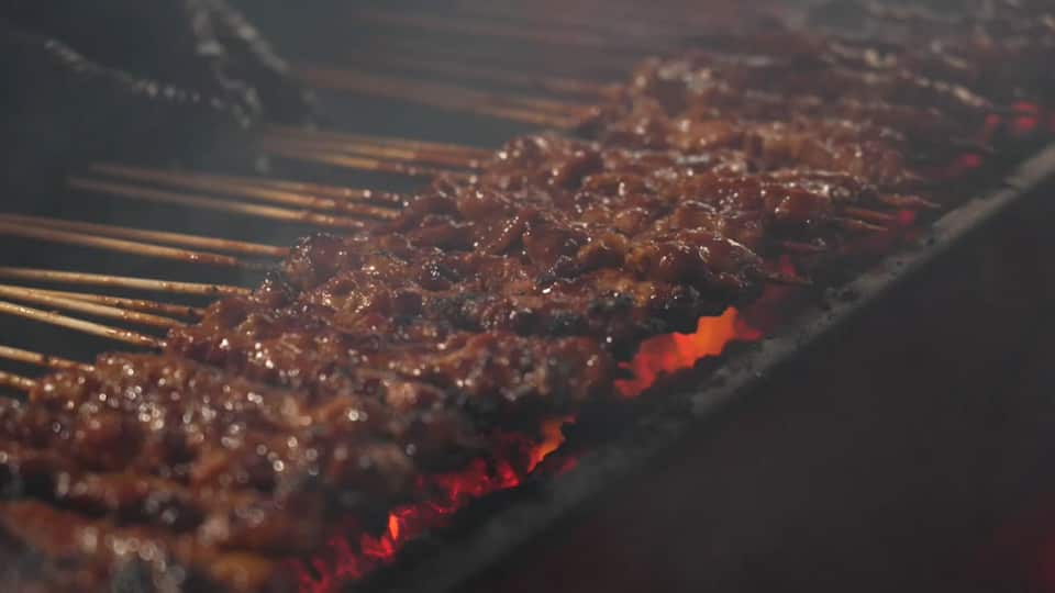 Lakemba Ramadan night markets fights to keep community roots | SBS News