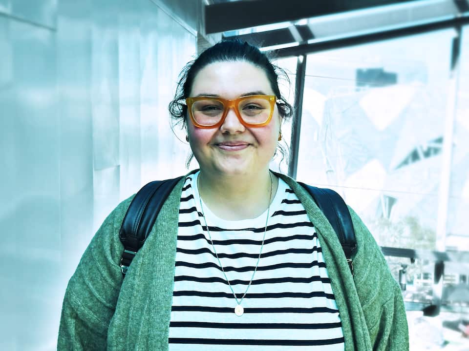 What Sofie Hagen has learned from 'involuntary celibacy' | SBS News