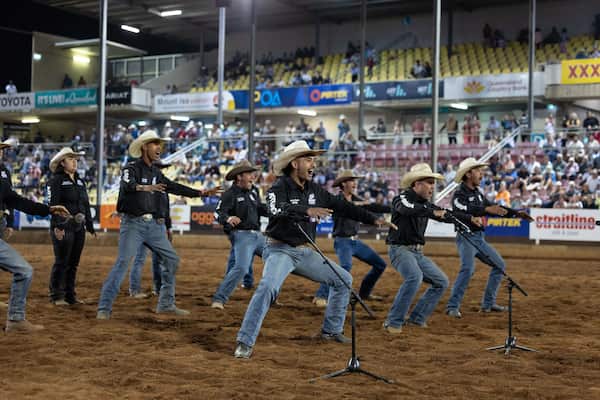 Mount Isa's Indigenous Rodeo pays tribute to Blak stockmen and women ...