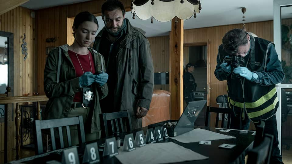 'Raven': one broken cop in a town full of dark secrets | SBS What's On