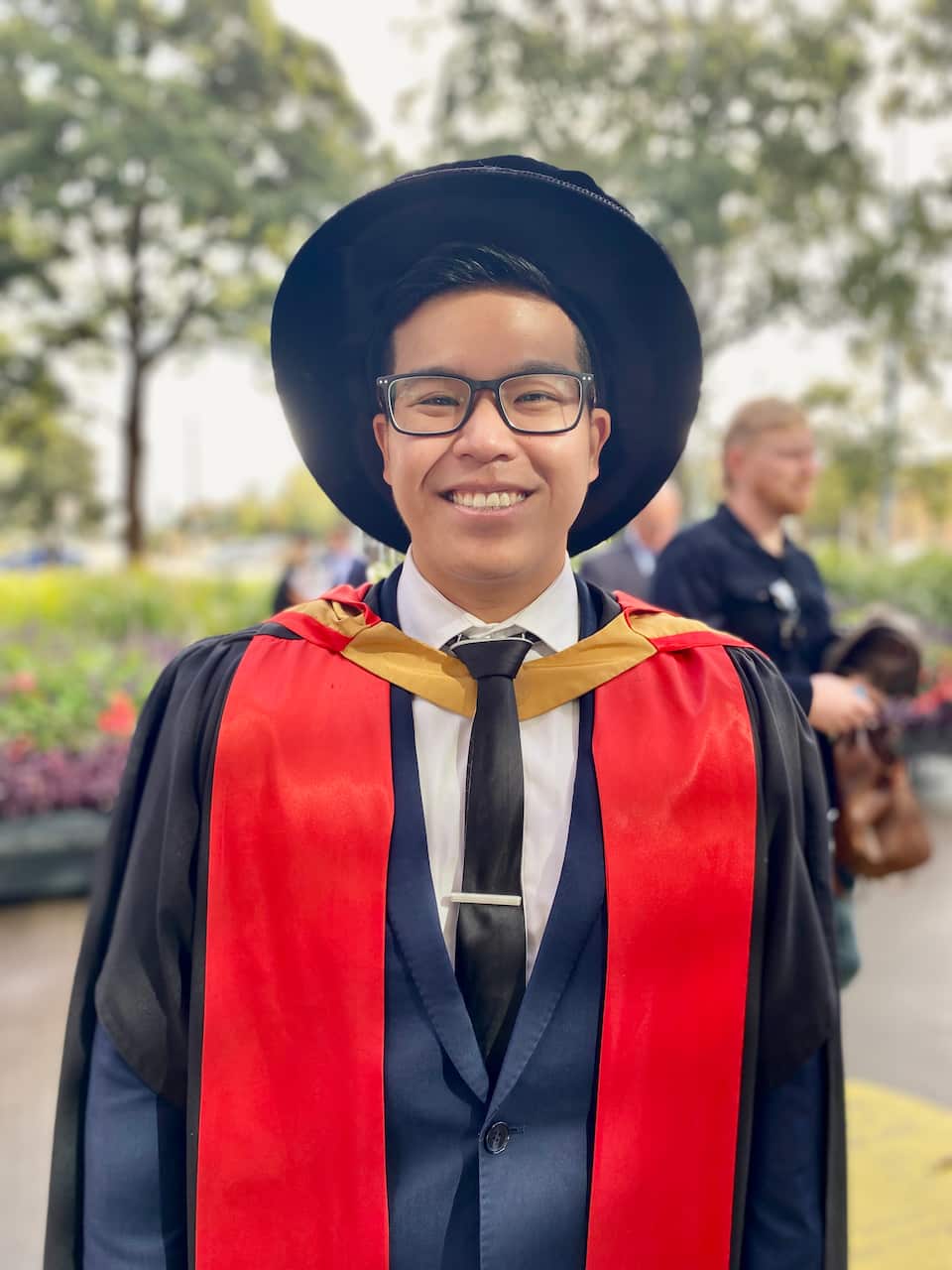 Could pop-up ads stop suicides in Australia? | SBS News