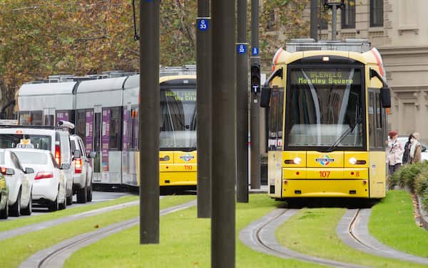 How Australia's biggest cities rank for public transport access | SBS News