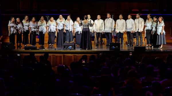 From PH to NZ to AU: Paano hinarap ng Pinoy choir volunteer ang hamon ...