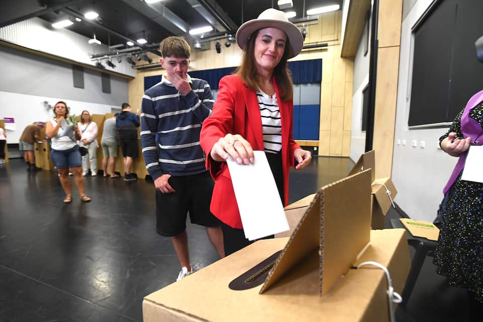 Ali France speaks after her 'unexpected' victory over Peter Dutton in ...