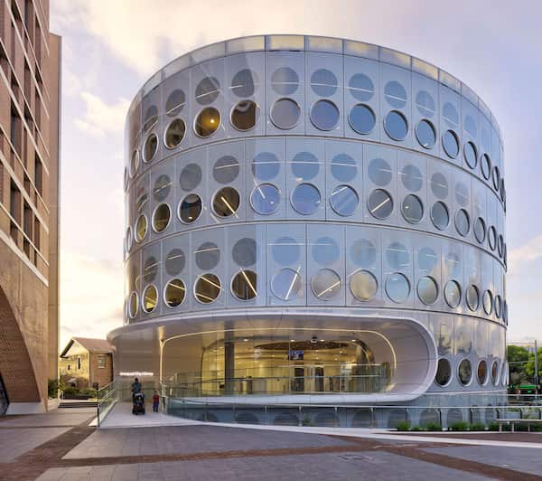 Do libraries still matter in the age of the internet? | SBS News