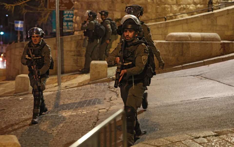 What is happening at Al-Aqsa Mosque and why is it a source of conflict ...