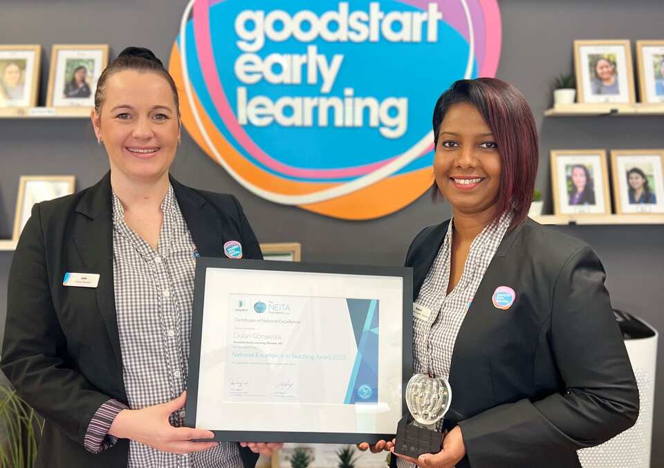 ඔස්ට්‍රේලියාවේ ගුරුවරුන්ට පිදෙන ඉහළම සම්මානයකින් පිදුම් ලැබූ දුලාරි SBS ...