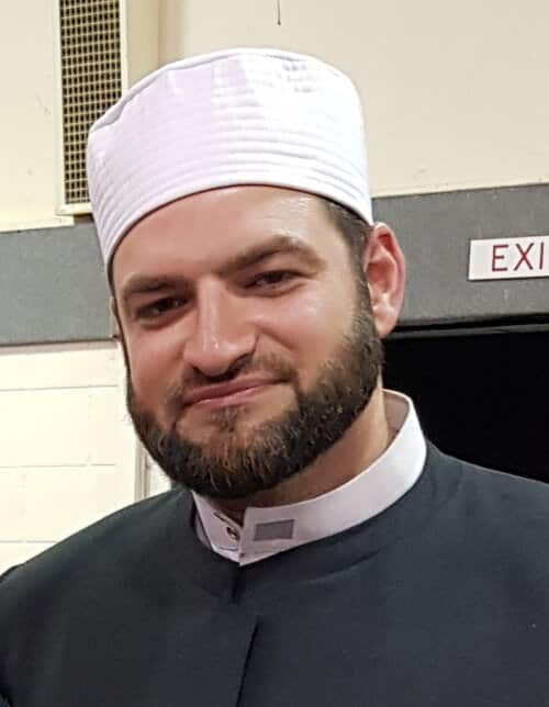 Muslim students and Swinburne University in prayer room row | SBS News