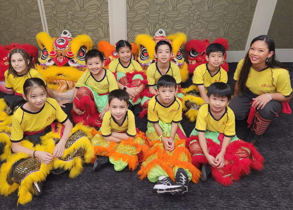 How these children are embracing a 140-year-old dancing tradition in Darwin | SBS Chinese
