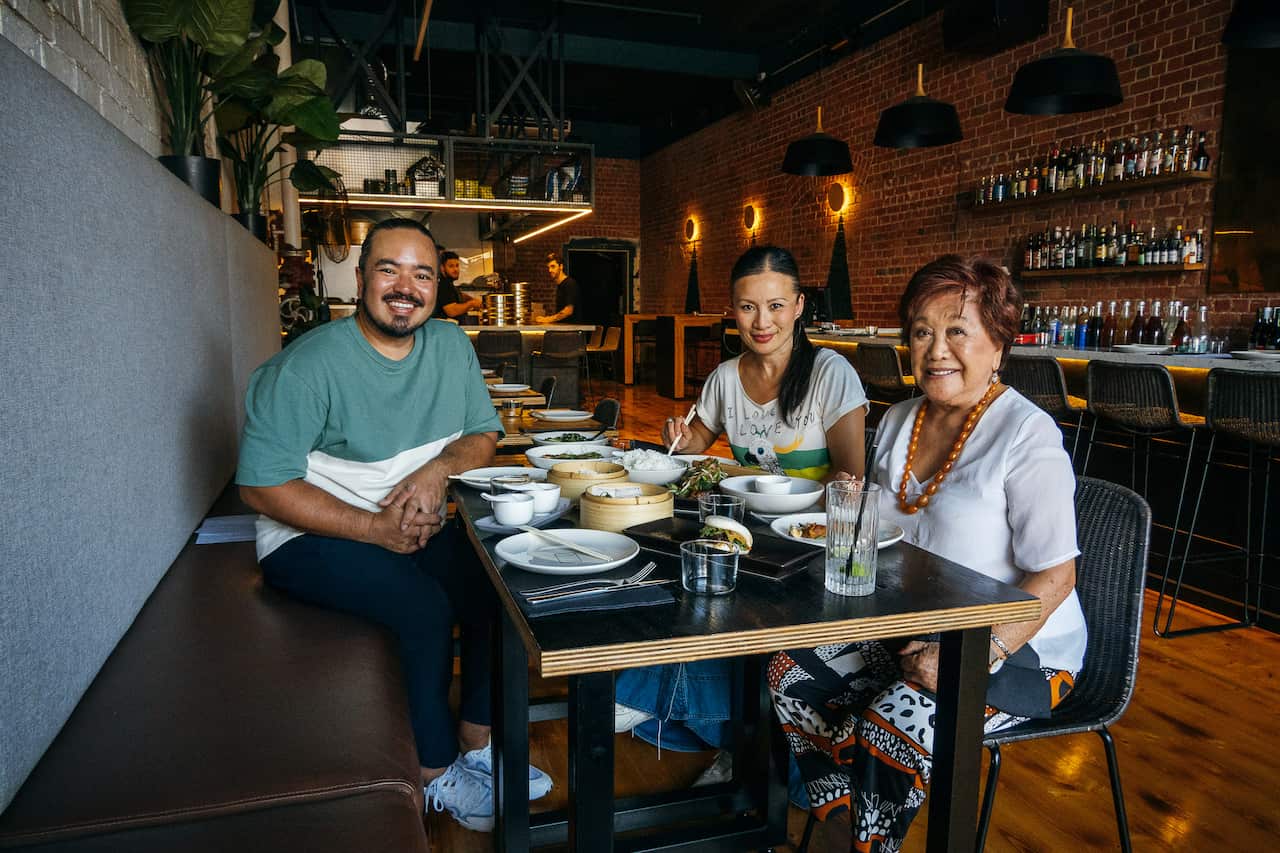 Adam & Poh’s Great Australian Bites đặt câu hỏi món ăn nào có thể đại ...