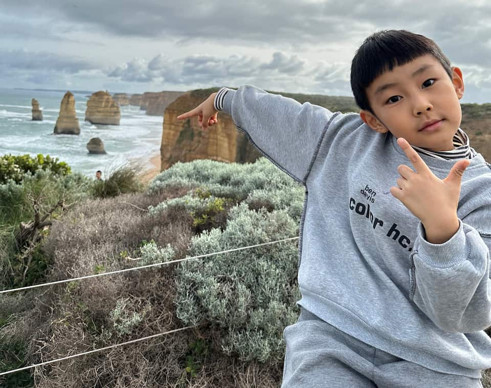 南半球的“微留学”：中国家长暑期带娃到澳洲插班学习 | SBS Chinese