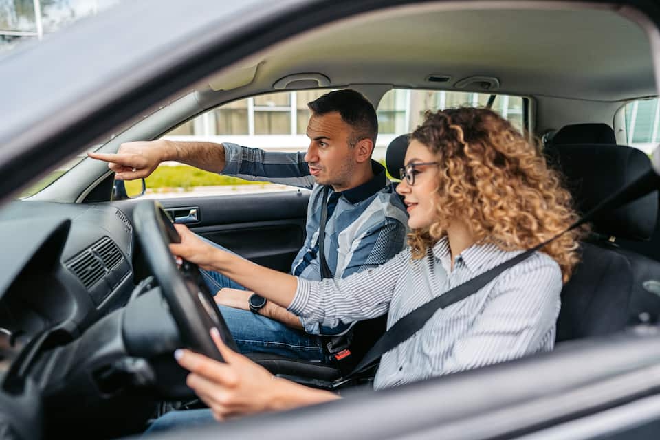 Wrong side of the road? It depends on the country | SBS News