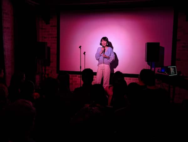 How to tell a racist joke that's actually funny | SBS News