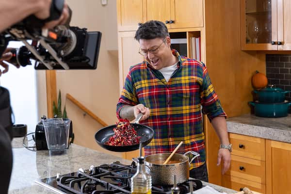 "Comfort brings joy": Spencer Watts talks food fun, Figgy Duff and why ...