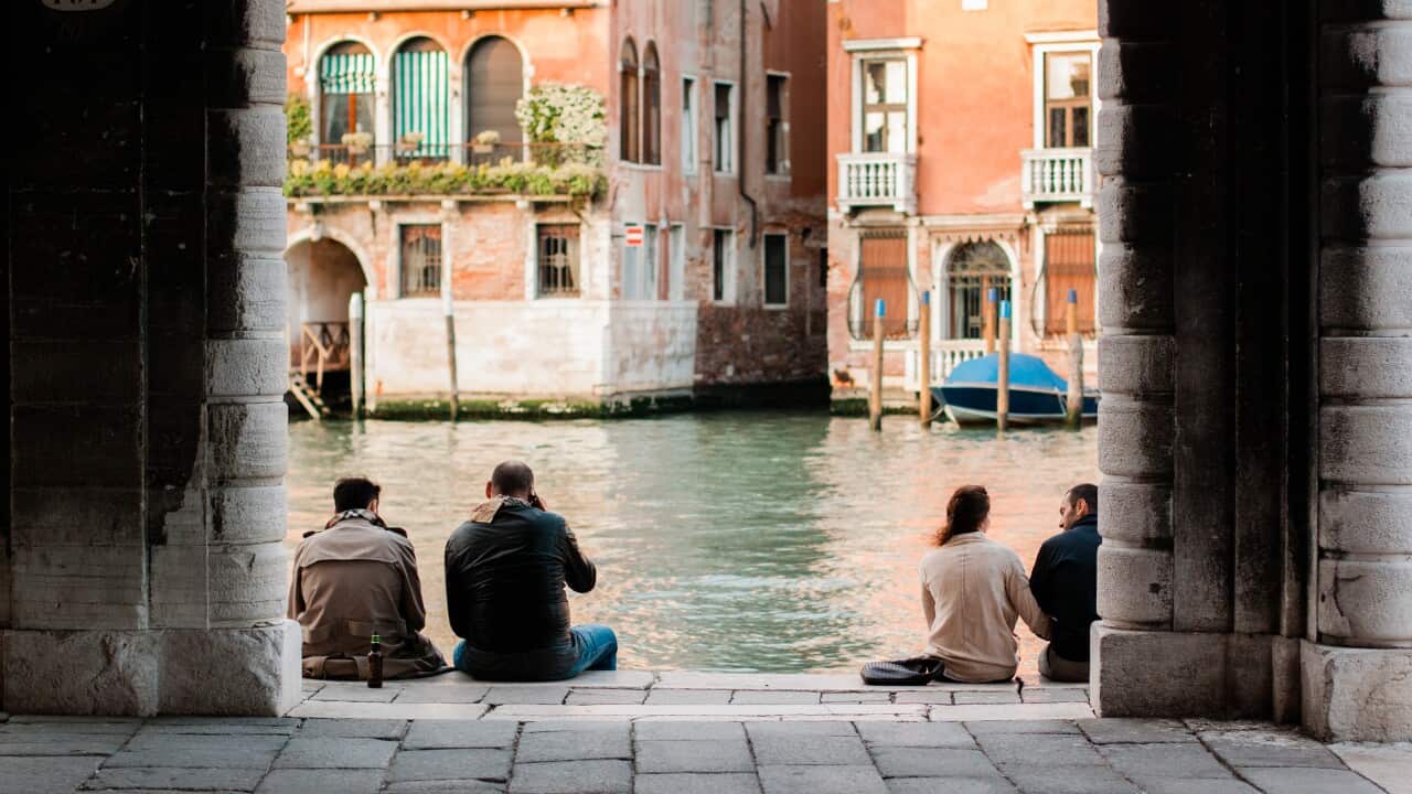 Cinnamon and Salt, il nuovo libro di Emiko Davies dedicato a Venezia e ai suoi cicchetti | SBS ...