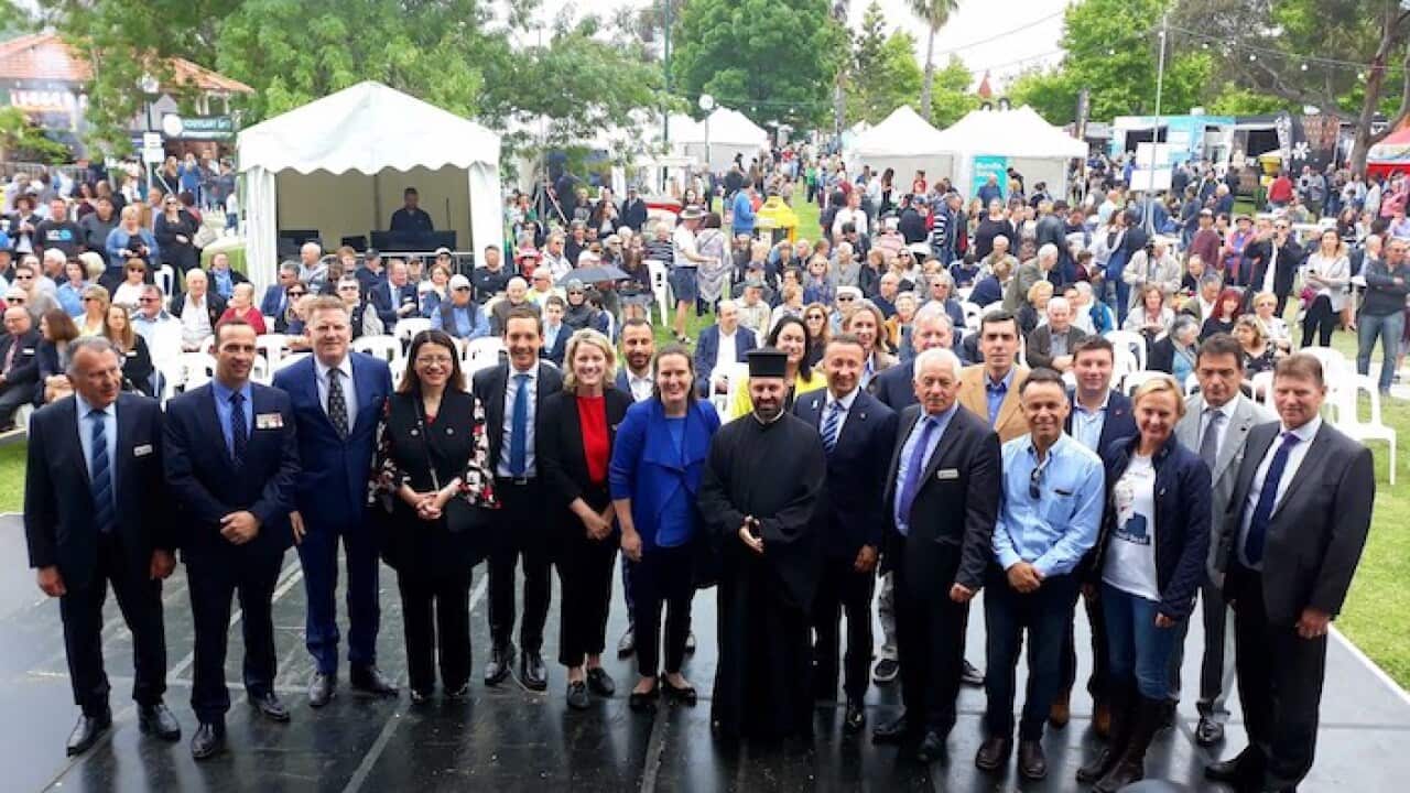 Προεκλογικό χρώμα και υποσχέσεις πολιτικών στην επίσημη έναρξη του Oakleigh Glendi | SBS Greek