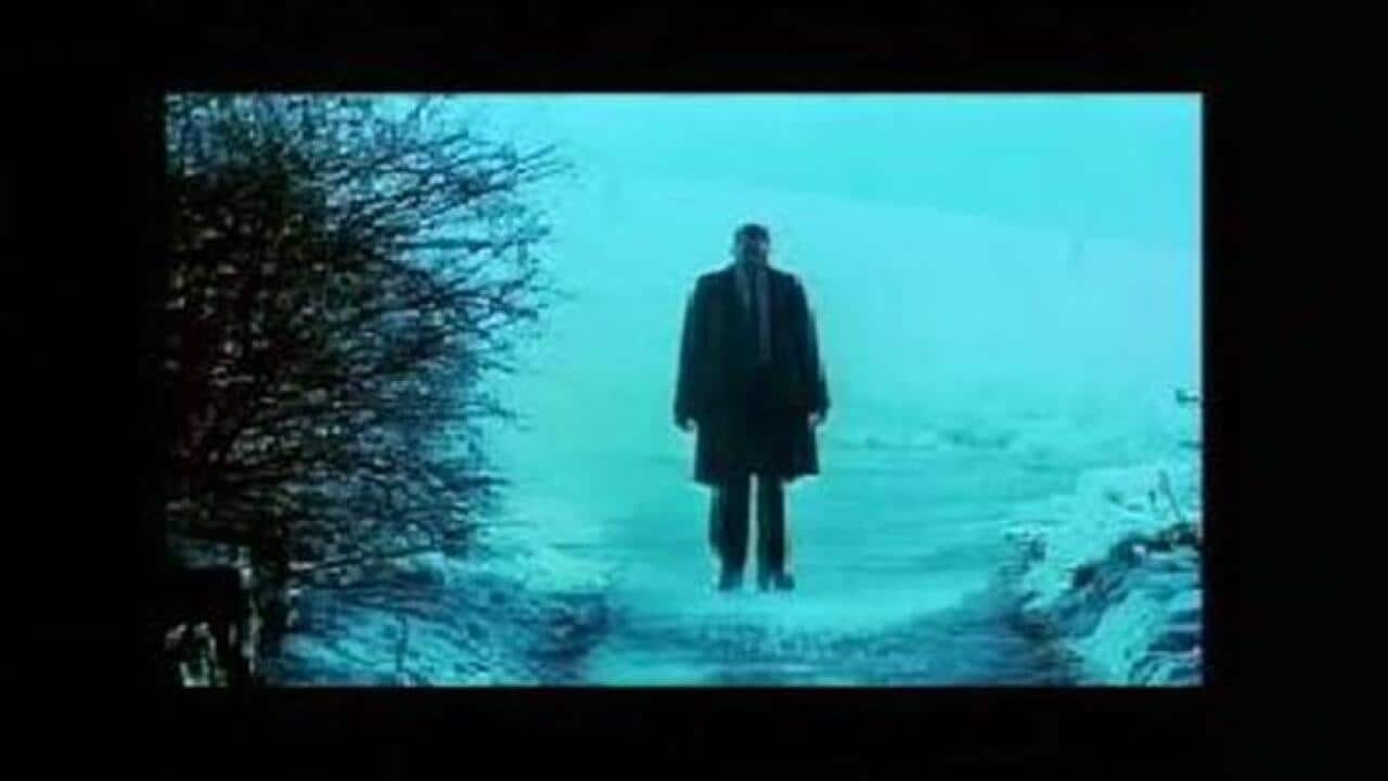 An undercover narcotics officer is lured back to the force to help a ...