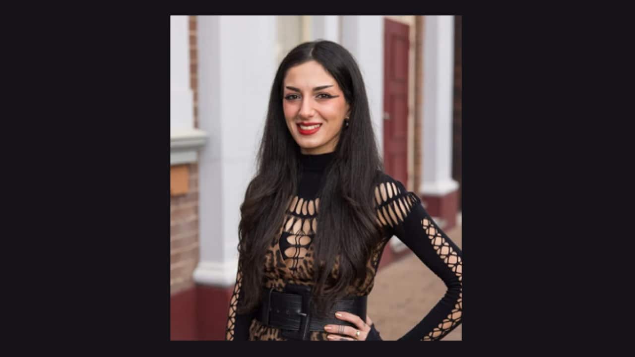 "I've always loved performing, it's something very important to me" | SBS Kurdish