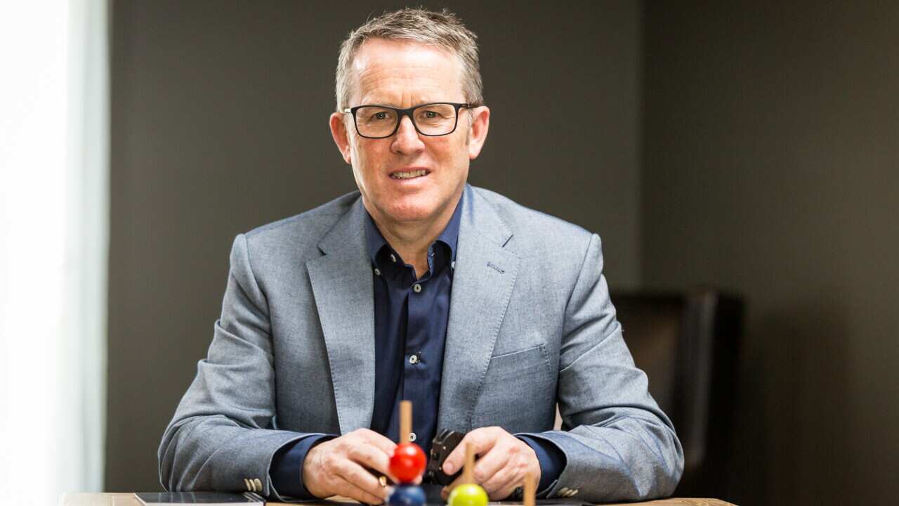 Psychiatrist Dr Steve Ellen: 'I hid my depression pretty well' | SBS Voices