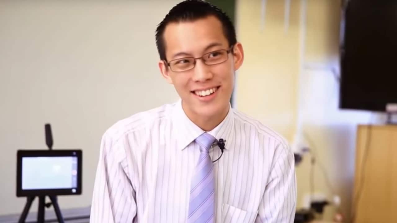 Mathematician calls for education focus in Australia Day address | SBS Vietnamese