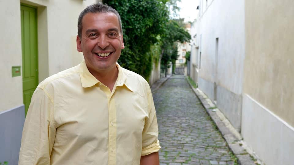 Christos Tsiolkas Wins 2021 Melbourne Prize For Literature Award Sbs