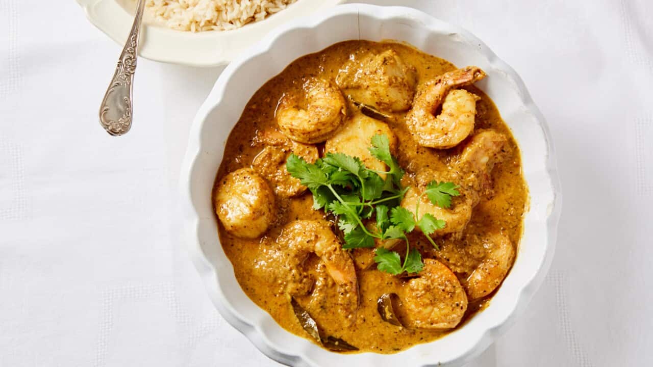 how to cook prawn curry