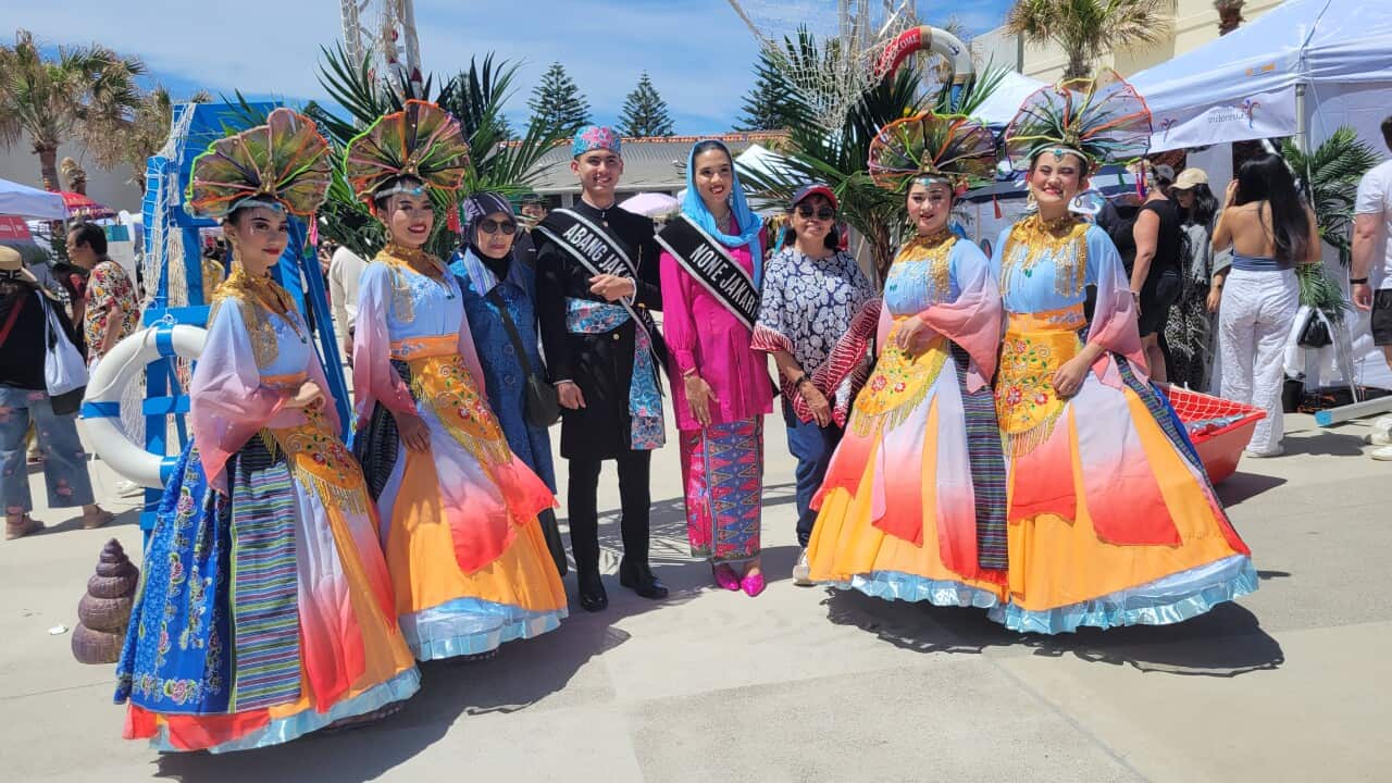 Abang dan None Jakarta di Festival Indonesia by the Beach | SBS Indonesian