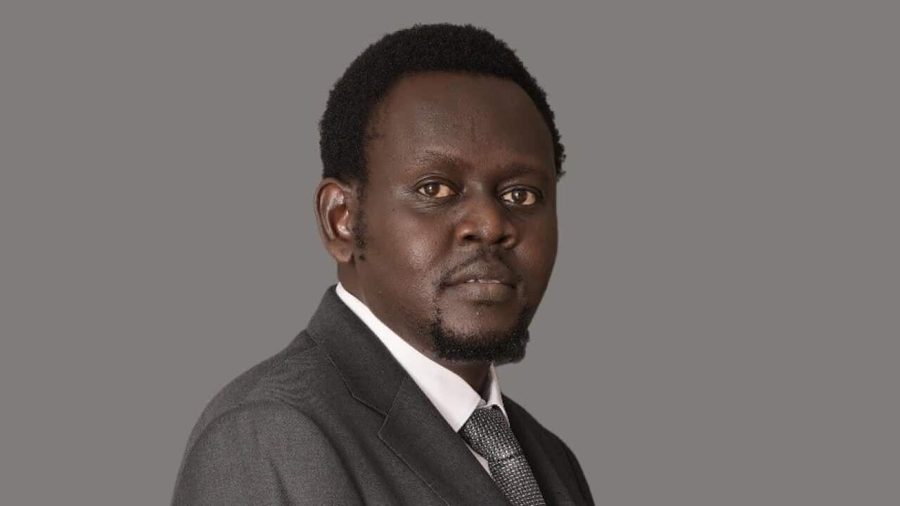 Thööŋ wël kɔ̈ɔ̈th bɔ beei tɛn Raan Rɛ̈ɛ̈l ciɛ̈ɛ̈l tɛn bank ku kɔc yiëk ...