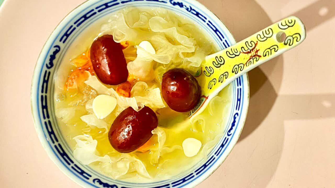 how to prepare dried snow fungus