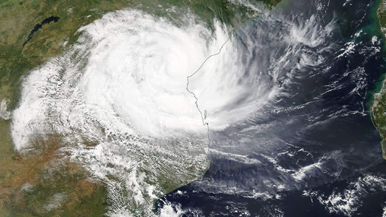 More than 100 dead after cyclone hits Mozambique, Zimbabwe | SBS Arabic