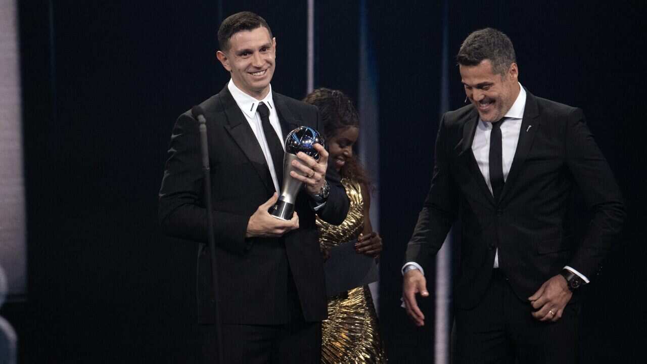 Argentina se lleva los premios 'The Best' con Messi, Scaloni y 'Dibu' Martínez | SBS Spanish