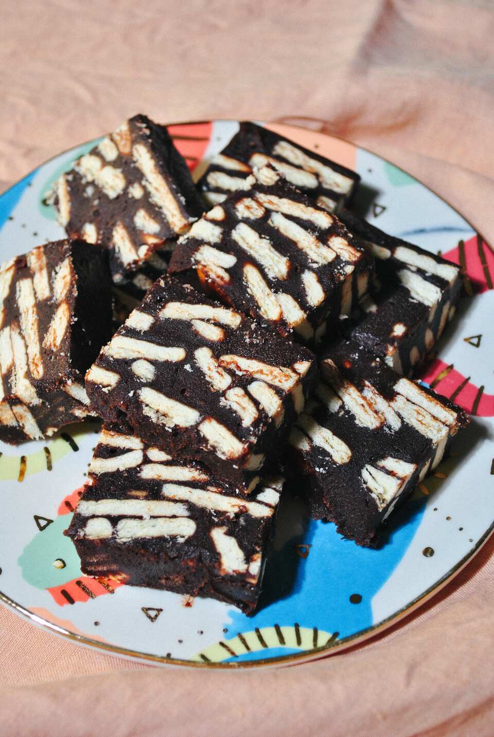 Slice off a piece of history with Malaysia’s no-bake batik cake | SBS Food