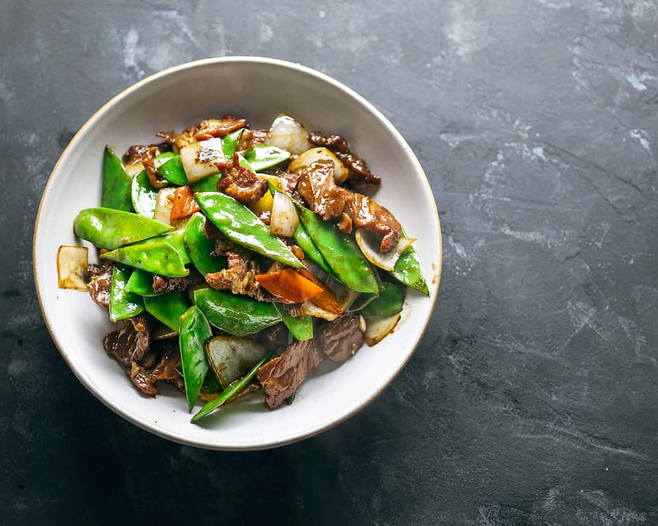 12 of the best recipes for cooking with snow peas | SBS Food