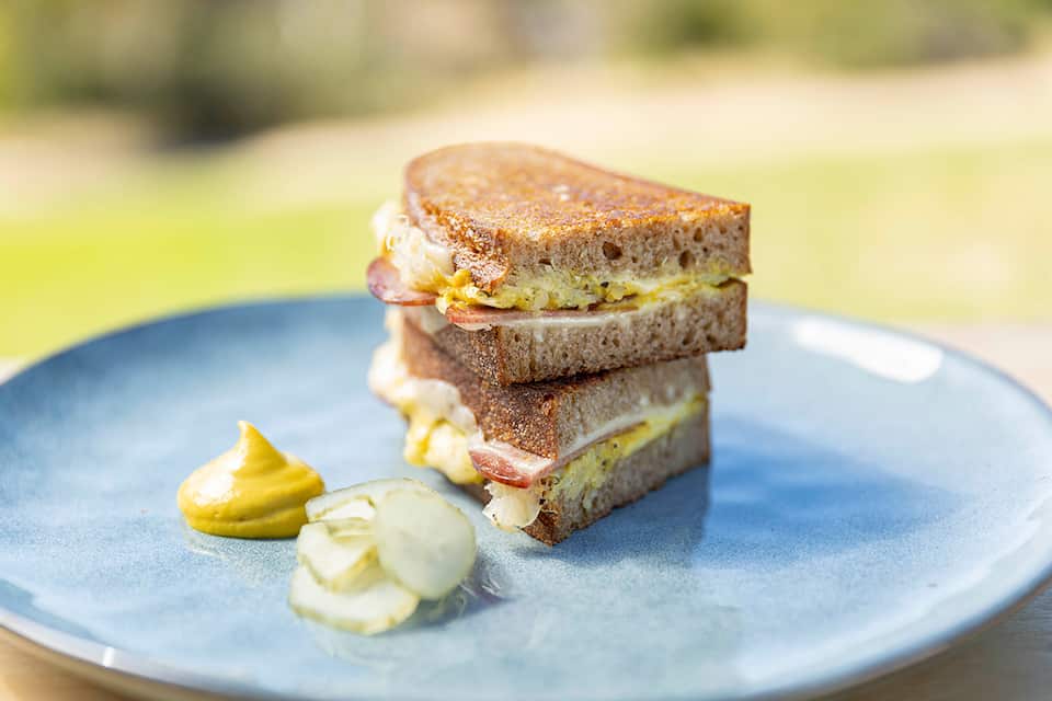 Market breakfasts and sunset picnics: Discover the Barossa with Justine Schofield | SBS Food