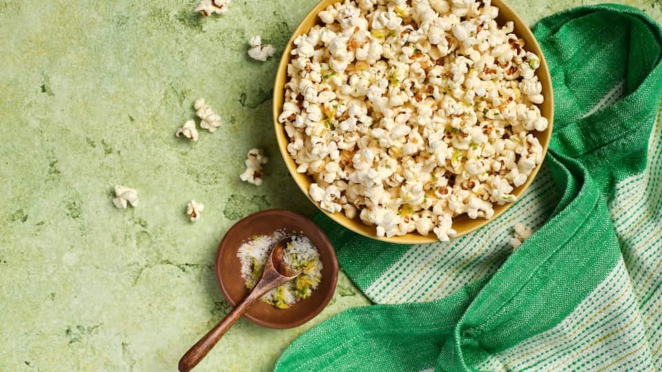 15 party snacks ready in 15 minutes or less | SBS Food