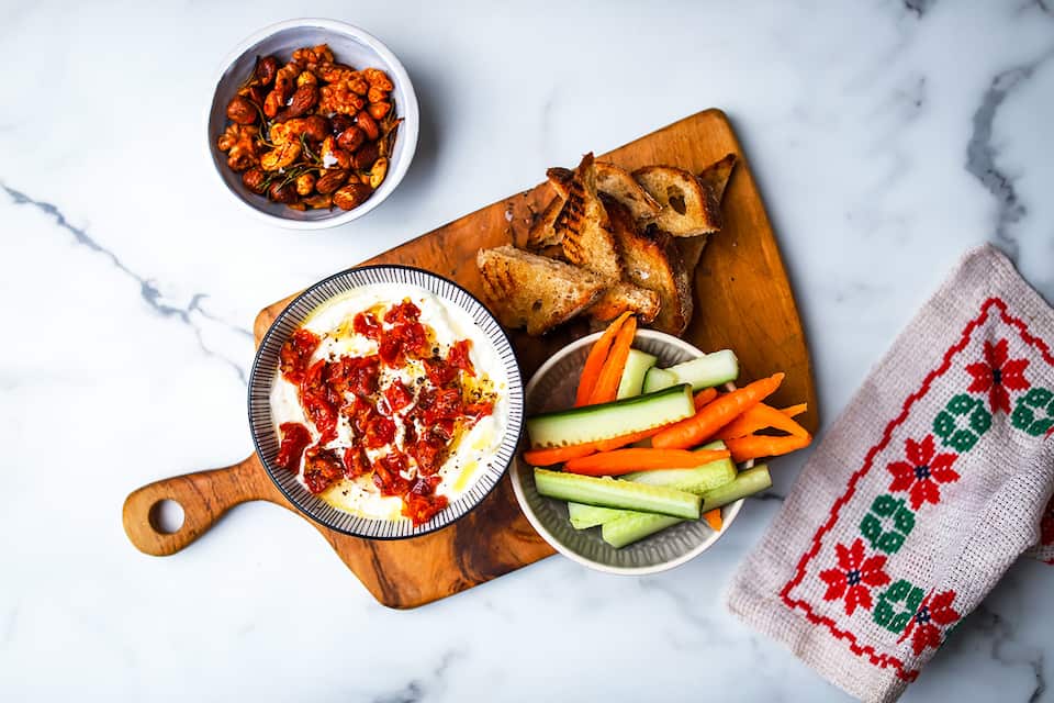 15 party snacks ready in 15 minutes or less | SBS Food