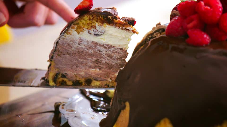 Panettone: How to make it and creative ways to use it up | SBS Food