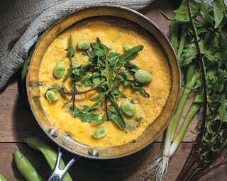 13 recipes that make the most of broad beans | SBS Food