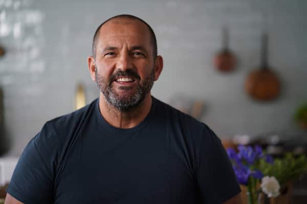 Lessons from Guillaume Brahimi's Parisian dinner table | SBS Plat du Tour