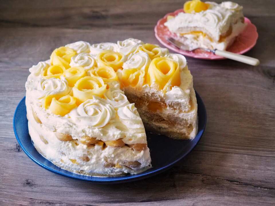22 of the best Christmas dessert recipes and sweet treats | SBS Food