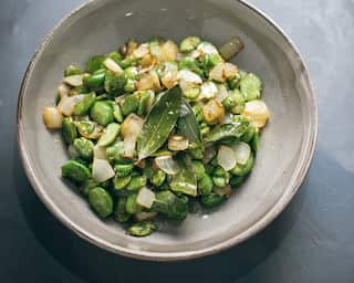 13 recipes that make the most of broad beans | SBS Food