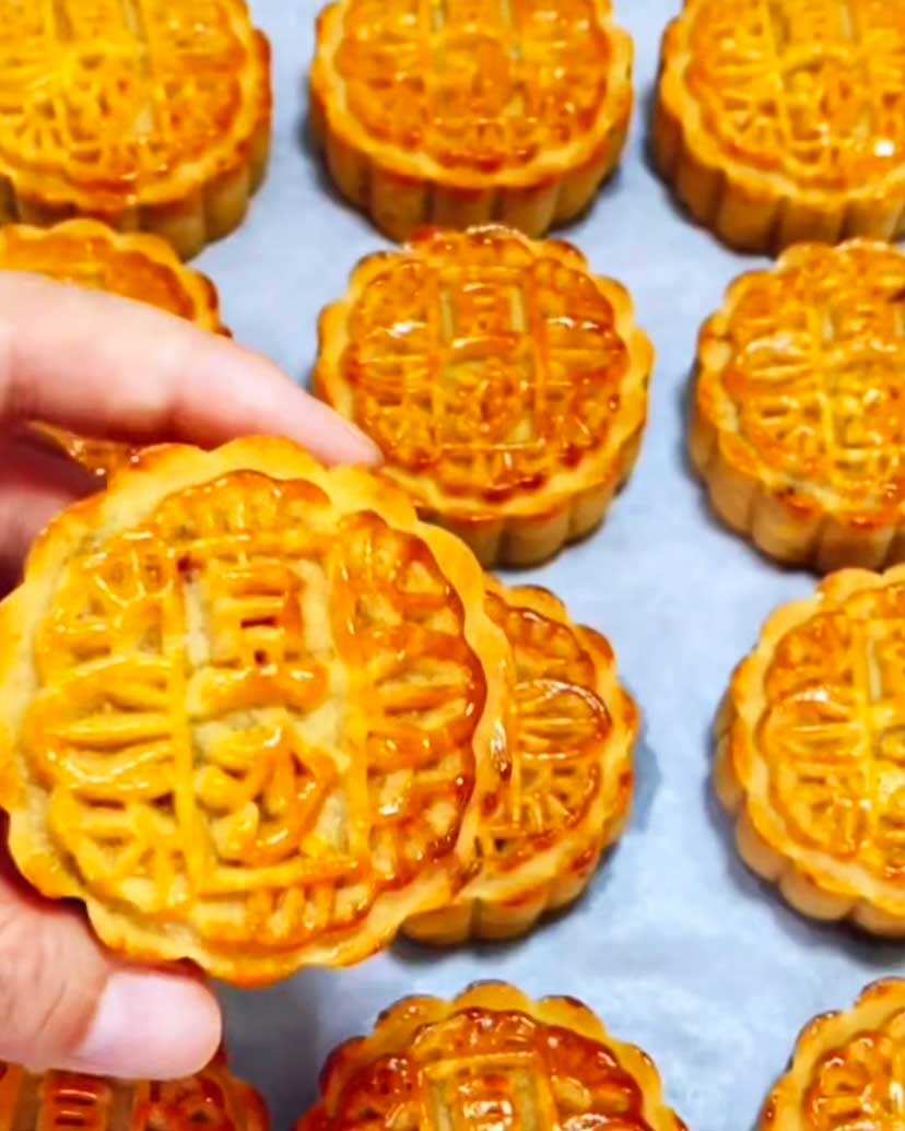 How to make your own mooncakes | SBS Food
