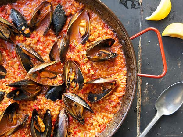 From Spain to your table: paella recipes, variations and tips | SBS Food
