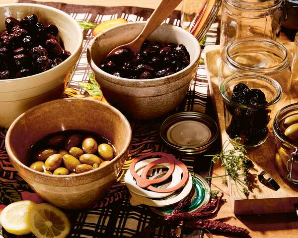 How to pickle olives at home | SBS Food