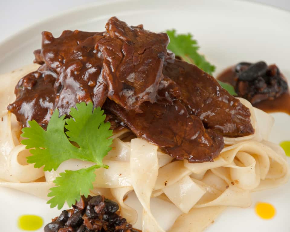 Velveting: The Chinese cooking technique you need to know about | SBS Food