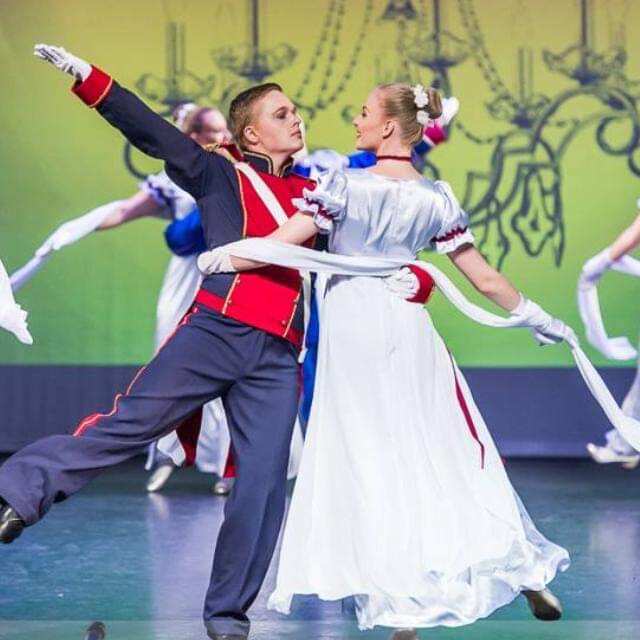How angel wing pastries helped this Polish-Australian to dance | SBS Food